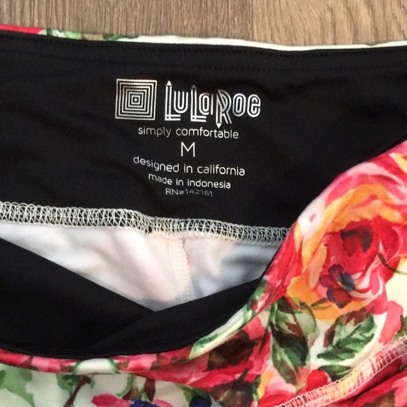 LuLaRoe | Pants & Jumpsuits | Lularoe Jade Capri Athletic Legging ...